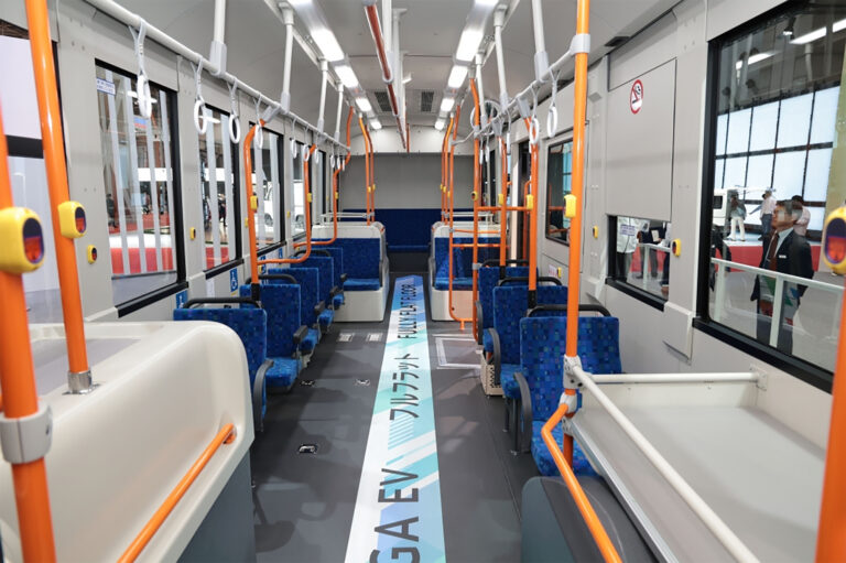 Isuzu Unveils Its 1st Electric Bus - CleanTechnica