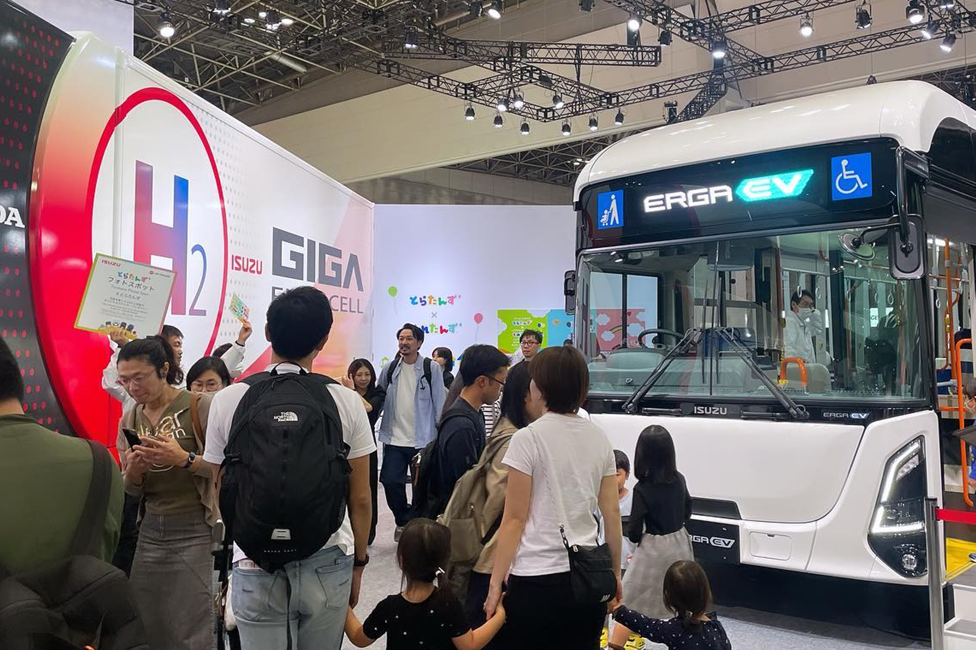 Isuzu Unveils Its 1st Electric Bus - CleanTechnica