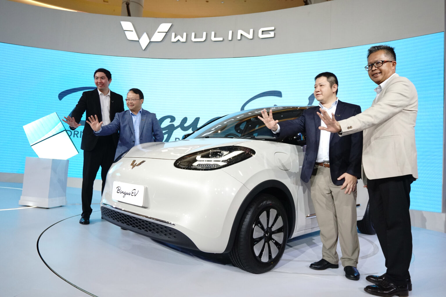 The Wuling Bingo Gets A Right-Hand Drive Version, Pre-Orders Open In Indonesia - CleanTechnica