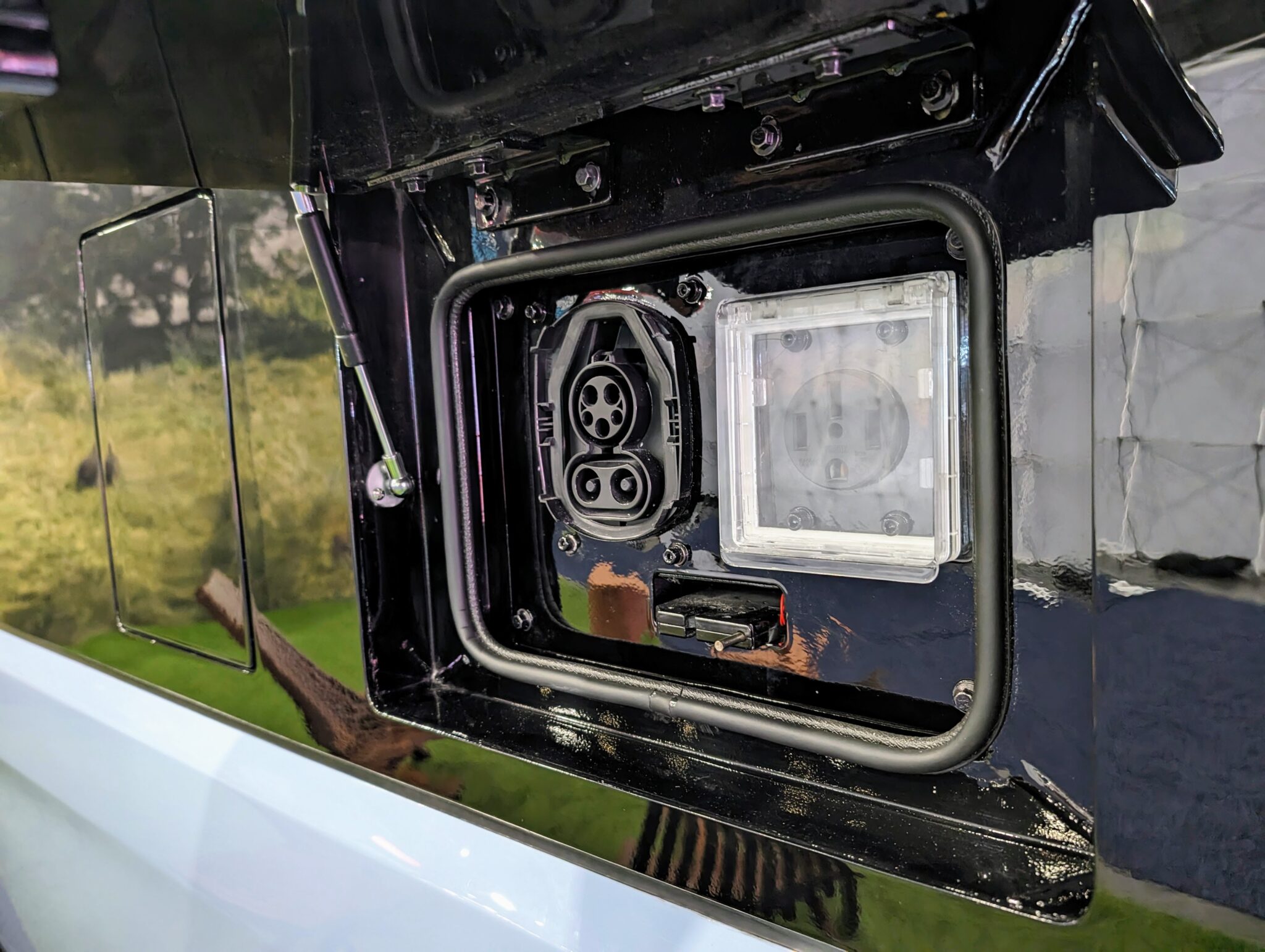 The Pebble Flow Is A Travel Trailer Designed For The Sustainable ...